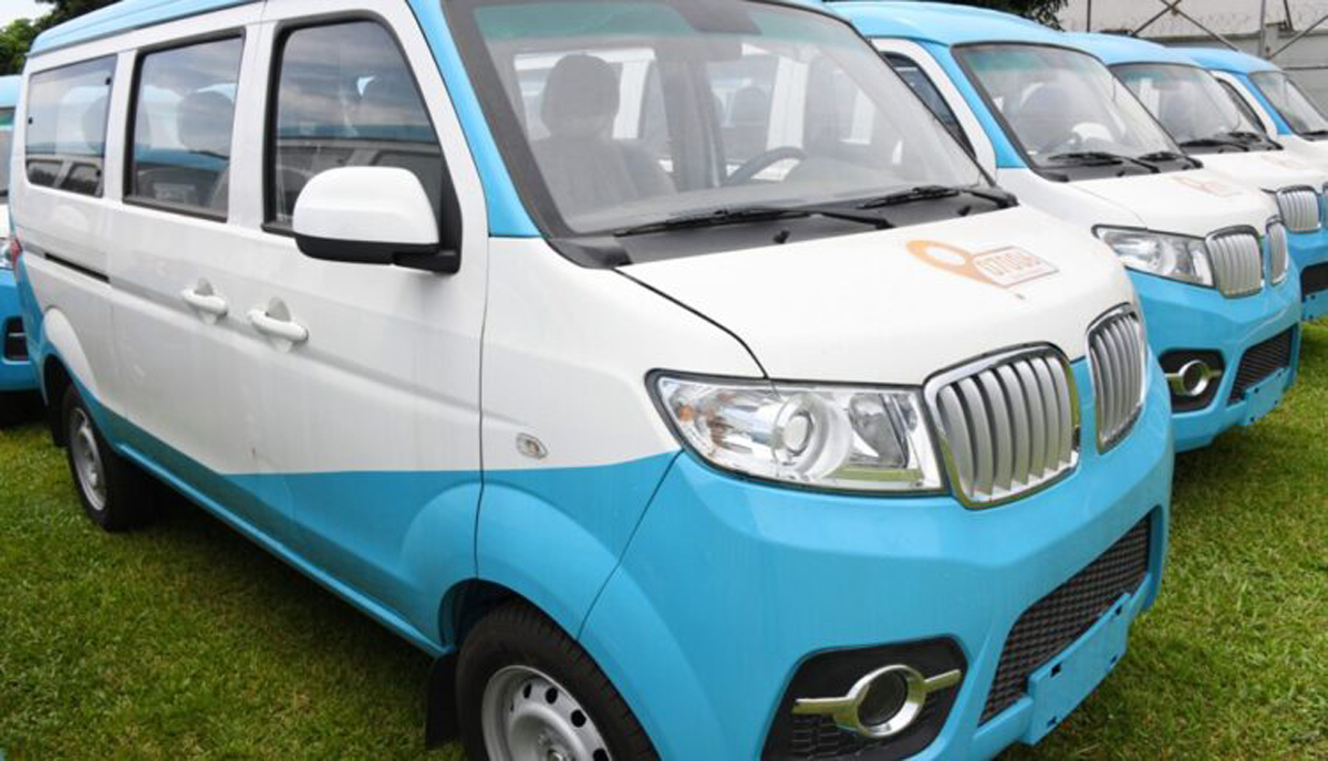 Lagos Govt unveils 500 mini buses for intra-city transportation – The ...
